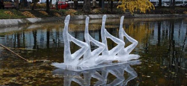 Review: The Urban Theater by Mark Jenkins | ANOBIUM